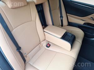 Pelēks Lexus ES 2022 Rīga, ar dzinēja tilpumu 2.50 L un nobraukumu 111 tūkst. km par 32900 €, foto 14 vietnē AUTOMOTO.COM.LV