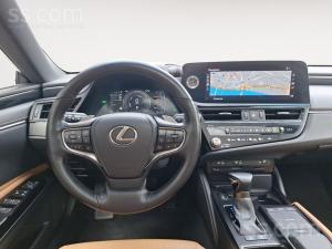 Pelēks Lexus ES 2022 Rīga, ar dzinēja tilpumu 2.50 L un nobraukumu 111 tūkst. km par 32900 €, foto 16 vietnē AUTOMOTO.COM.LV