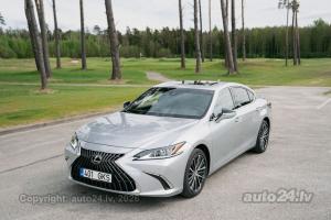 Grey Lexus ES 2023 in Parnu, with an engine capacity of 2.50 L and mileage of 45 thousand km for 43500 €, photo 3 on AUTOMOTO.COM.LV