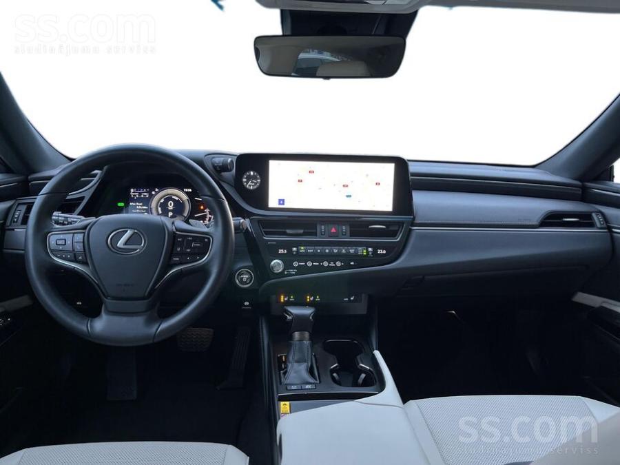 Серый Лексус ЕС 2023 в Рига, объемом двигателя 2.50 л и пробегом 10 тыс. км за 41900 €, фото 9 на AUTOMOTO.COM.LV