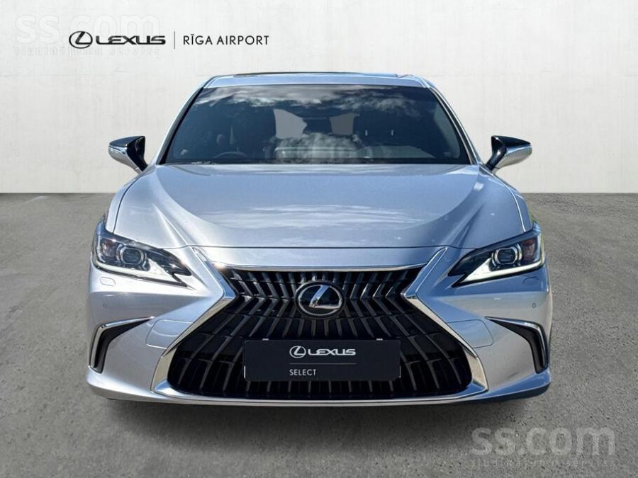 Pelēks Lexus ES 2023 Rīga, ar dzinēja tilpumu 2.50 L un nobraukumu 31 tūkst. km par 39900 €, foto 6 vietnē AUTOMOTO.COM.LV