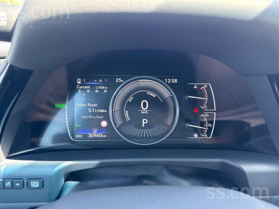 Pelēks Lexus ES 2023 Rīga, ar dzinēja tilpumu 2.50 L un nobraukumu 31 tūkst. km par 39900 €, foto 14 vietnē AUTOMOTO.COM.LV