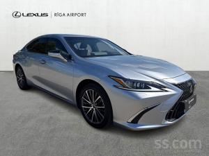 Pelēks Lexus ES 2023 Rīga, ar dzinēja tilpumu 2.50 L un nobraukumu 31 tūkst. km par 39900 €, foto 19 vietnē AUTOMOTO.COM.LV