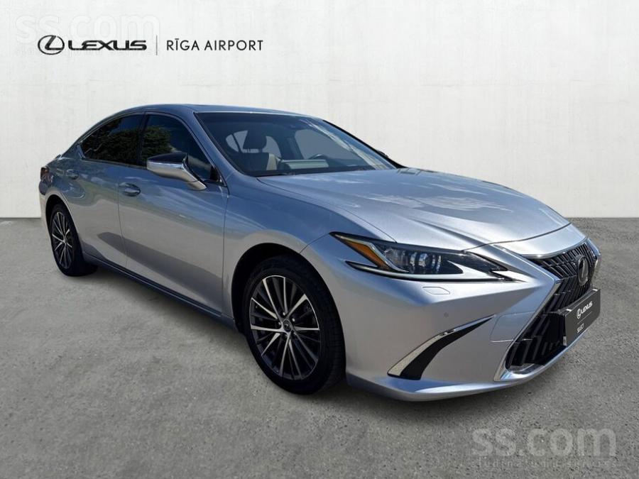 Pelēks Lexus ES 2023 Rīga, ar dzinēja tilpumu 2.50 L un nobraukumu 31 tūkst. km par 39900 €, foto 19 vietnē AUTOMOTO.COM.LV