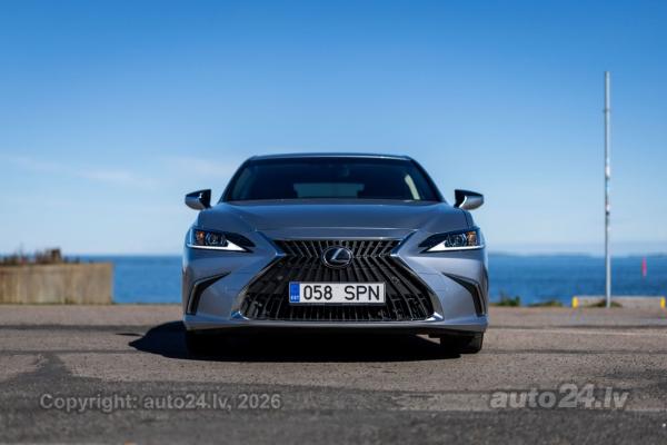 Lexus ES 2023 Tallina vietnē Pelēks Lexus ES 2023 Tallina, ar dzinēja tilpumu 2.50 L un nobraukumu 95 tūkst. km par 43000 €, foto 1 vietnē AUTOMOTO.COM.LV