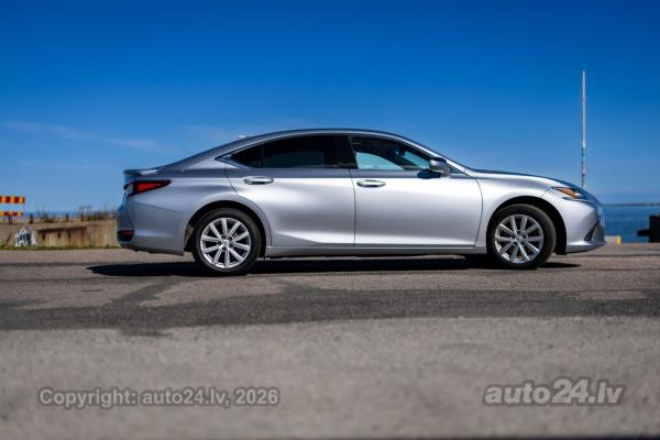 Lexus ES 2023 Tallina vietnē Pelēks Lexus ES 2023 Tallina, ar dzinēja tilpumu 2.50 L un nobraukumu 95 tūkst. km par 43000 €, foto 9 vietnē AUTOMOTO.COM.LV