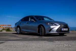 Grey Lexus ES 2023 in Tallinn, with an engine capacity of 2.50 L and mileage of 95 thousand km for 43000 €, photo 11 on AUTOMOTO.COM.LV