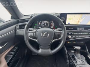Pelēks Lexus ES 2024 Rīga, ar dzinēja tilpumu 2.50 L un nobraukumu 30 tūkst. km par 41900 €, foto 11 vietnē AUTOMOTO.COM.LV