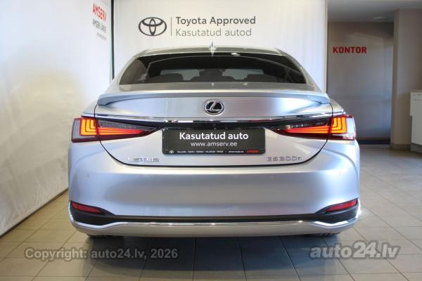 Grey Lexus ES 2024 in Tallinn, with an engine capacity of 2.50 L and mileage of 37 thousand km for 45490 €, photo 4 on AUTOMOTO.COM.LV