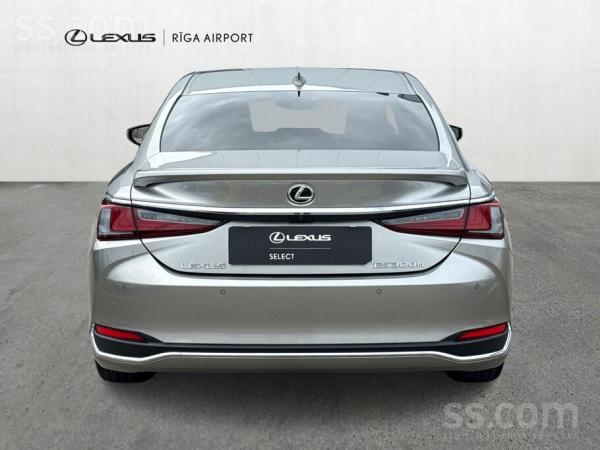 Лексус ЕС 2024 в Рига на AUTOMOTO.COM.LV Серый Лексус ЕС 2024 в Рига, объемом двигателя 2.50 л и пробегом 40 тыс. км за 41800 €, фото 5 на AUTOMOTO.COM.LV