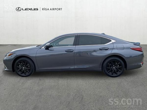 Pelēks Lexus ES 2025 Rīga, ar dzinēja tilpumu 2.50 L un nobraukumu 5 tūkst. km par 46900 €, foto 3 vietnē AUTOMOTO.COM.LV