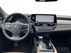 Grey Lexus ES 2025 in Riga, with an engine capacity of 2.50 L and mileage of 5 thousand km for 46900 €, photo 9 on AUTOMOTO.COM.LV