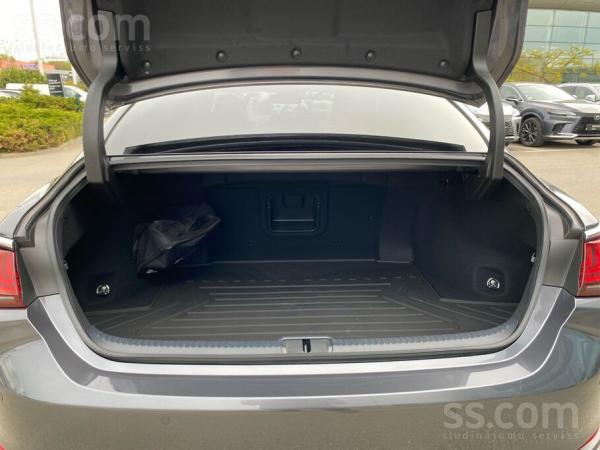 Pelēks Lexus ES 2025 Rīga, ar dzinēja tilpumu 2.50 L un nobraukumu 5 tūkst. km par 46900 €, foto 10 vietnē AUTOMOTO.COM.LV
