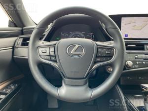 Grey Lexus ES 2025 in Riga, with an engine capacity of 2.50 L and mileage of 5 thousand km for 46900 €, photo 13 on AUTOMOTO.COM.LV