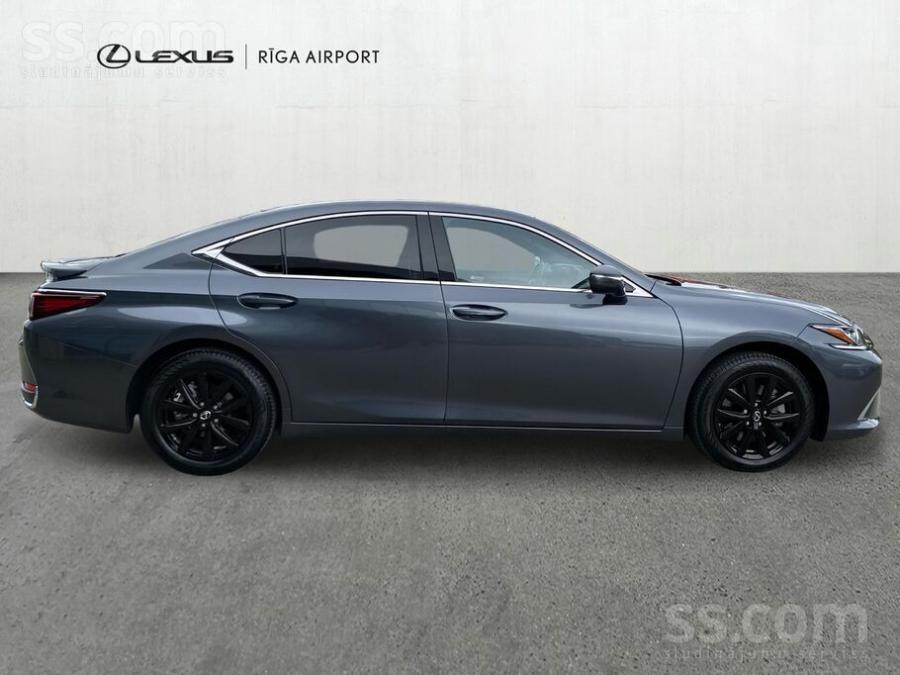 Grey Lexus ES 2025 in Riga, with an engine capacity of 2.50 L and mileage of 5 thousand km for 46900 €, photo 17 on AUTOMOTO.COM.LV