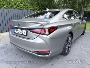 Pelēks Lexus ES 2025 Tallina, ar dzinēja tilpumu 2.50 L un nobraukumu 34 tūkst. km par 43900 €, foto 5 vietnē AUTOMOTO.COM.LV