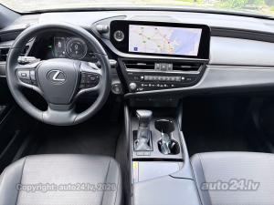 Pelēks Lexus ES 2025 Tallina, ar dzinēja tilpumu 2.50 L un nobraukumu 34 tūkst. km par 43900 €, foto 14 vietnē AUTOMOTO.COM.LV