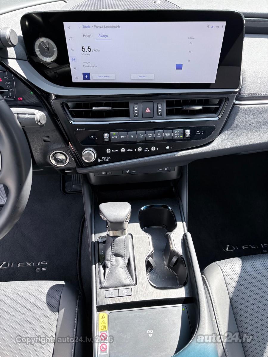 Pelēks Lexus ES 2025 Tallina, ar dzinēja tilpumu 2.50 L un nobraukumu 34 tūkst. km par 43900 €, foto 21 vietnē AUTOMOTO.COM.LV