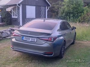 Lexus ES 2020 Tallina, ar dzinēja tilpumu 0.00 L un nobraukumu 142 tūkst. km par 26990 €, foto  vietnē AUTOMOTO.COM.LV