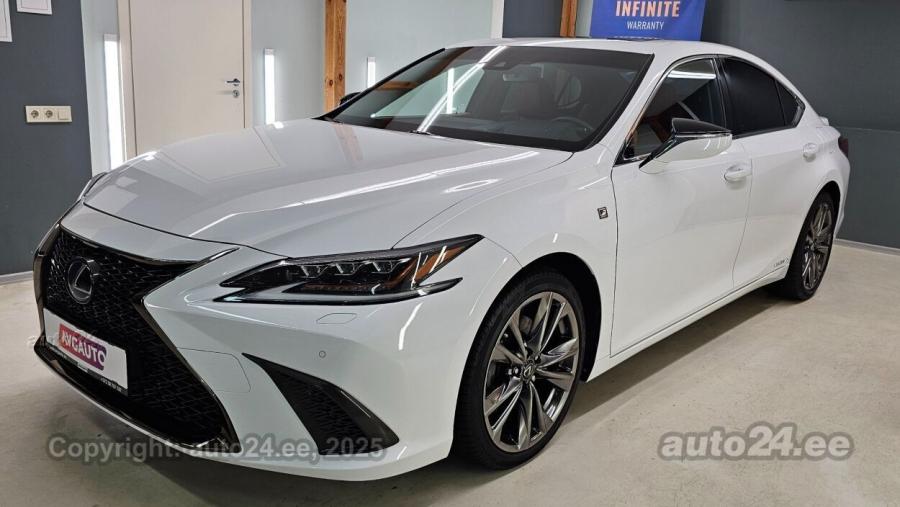 Balts Lexus ES 2019 Tallina, ar dzinēja tilpumu 2.50 L un nobraukumu 80 tūkst. km par 36999 €, foto 2 vietnē AUTOMOTO.COM.LV
