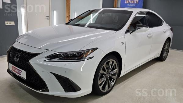 White Lexus ES 2019 in Tallinn, with an engine capacity of 2.50 L and mileage of 80 thousand km for 34995 €, photo 2 on AUTOMOTO.COM.LV