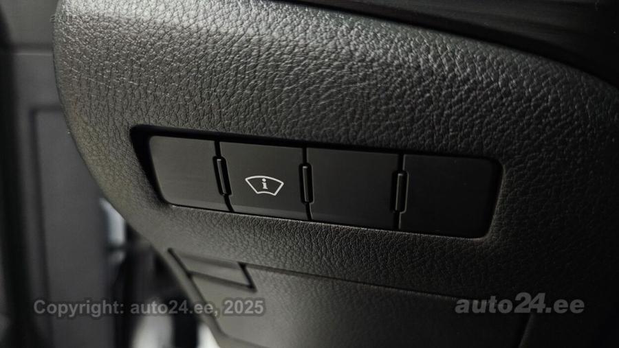 Balts Lexus ES 2019 Tallina, ar dzinēja tilpumu 2.50 L un nobraukumu 80 tūkst. km par 34995 €, foto 18 vietnē AUTOMOTO.COM.LV