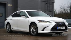 White Lexus ES 2019 in Tallinn, with an engine capacity of 2.50 L and mileage of 96 thousand km for 31000 €, photo 7 on AUTOMOTO.COM.LV