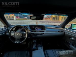 Balts Lexus ES 2019 Valmiera, ar dzinēja tilpumu 2.50 L un nobraukumu 99 tūkst. km par 27000 €, foto 6 vietnē AUTOMOTO.COM.LV