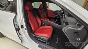 White Lexus ES 2019 in Tallinn, with an engine capacity of 2.50 L and mileage of 80 thousand km for 33995 €, photo 12 on AUTOMOTO.COM.LV