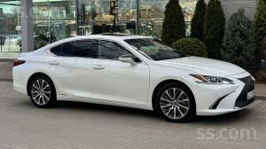Balts Lexus ES 2019 Rīga, ar dzinēja tilpumu 2.50 L un nobraukumu 130 tūkst. km par 26350 €, foto 4 vietnē AUTOMOTO.COM.LV