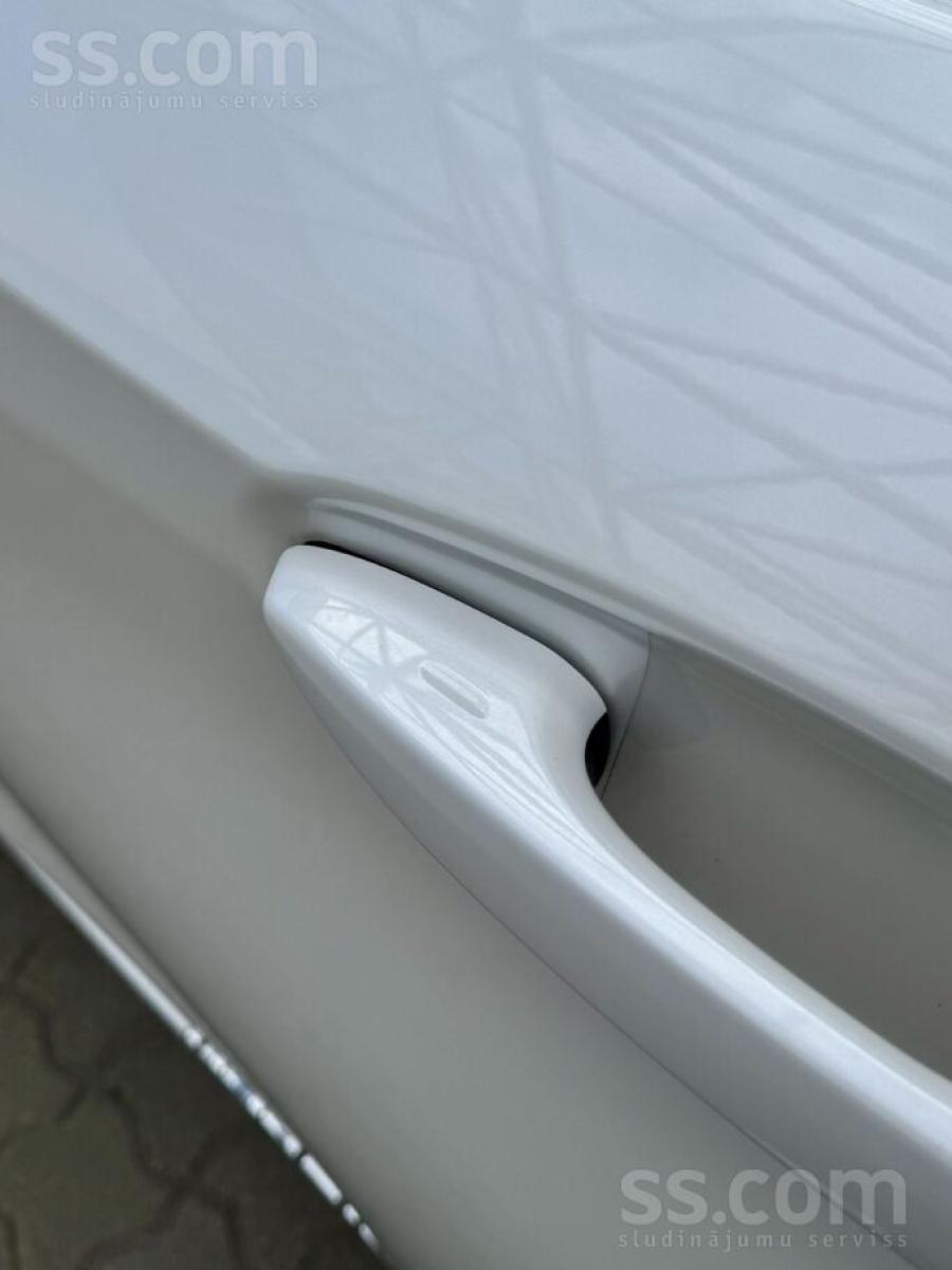 Balts Lexus ES 2019 Rīga, ar dzinēja tilpumu 2.50 L un nobraukumu 130 tūkst. km par 26350 €, foto 12 vietnē AUTOMOTO.COM.LV