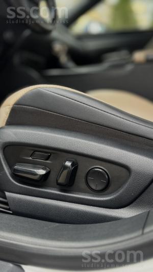 Balts Lexus ES 2019 Rīga, ar dzinēja tilpumu 2.50 L un nobraukumu 130 tūkst. km par 26350 €, foto 15 vietnē AUTOMOTO.COM.LV