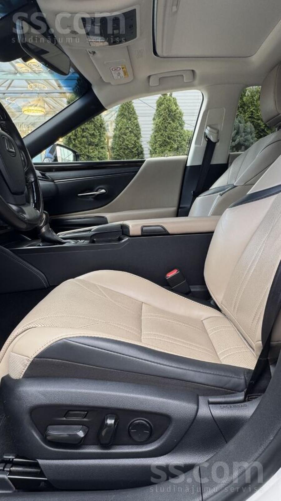 Balts Lexus ES 2019 Rīga, ar dzinēja tilpumu 2.50 L un nobraukumu 130 tūkst. km par 26350 €, foto 16 vietnē AUTOMOTO.COM.LV