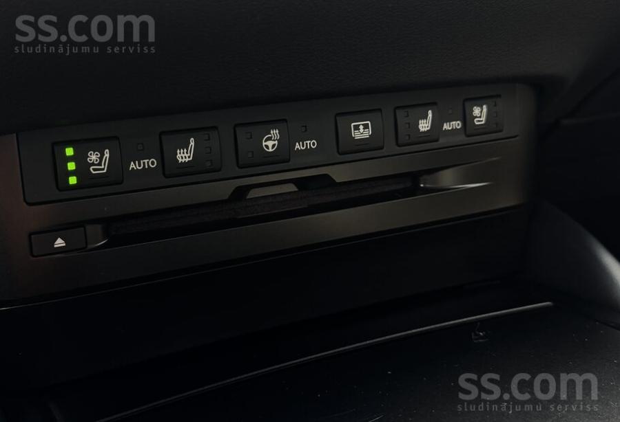 Balts Lexus ES 2019 Rīga, ar dzinēja tilpumu 2.50 L un nobraukumu 130 tūkst. km par 26350 €, foto 25 vietnē AUTOMOTO.COM.LV