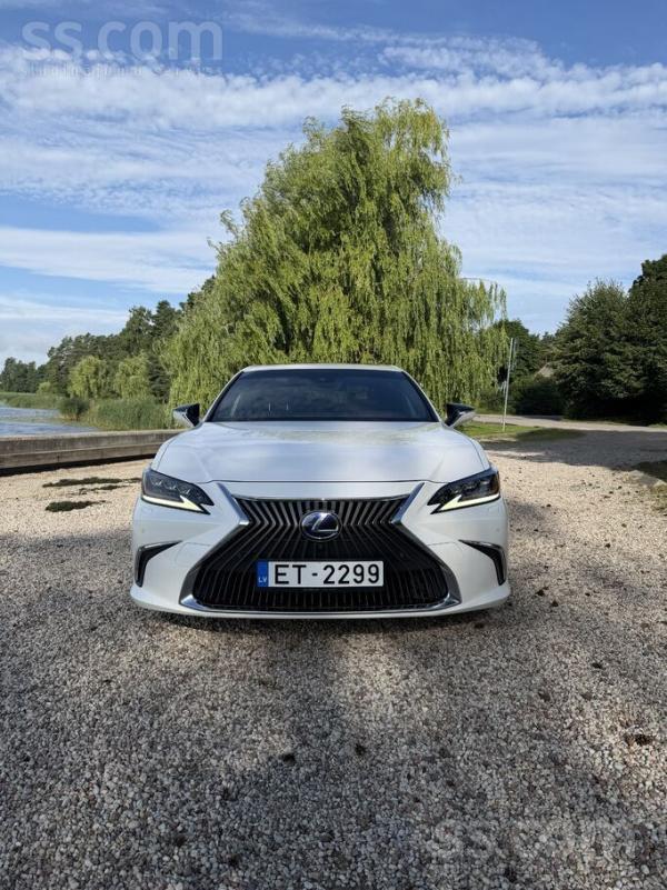 Balts Lexus ES 2019 Jūrmala, ar dzinēja tilpumu 2.50 L un nobraukumu 143 tūkst. km par 35000 €, foto 1 vietnē AUTOMOTO.COM.LV