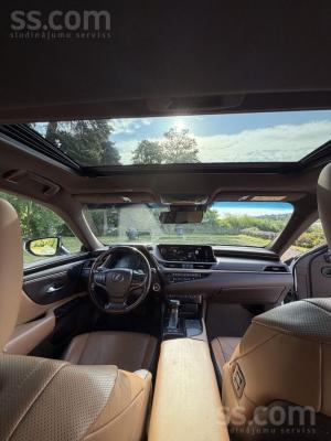 Balts Lexus ES 2019 Jūrmala, ar dzinēja tilpumu 2.50 L un nobraukumu 143 tūkst. km par 30500 €, foto 13 vietnē AUTOMOTO.COM.LV