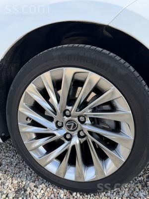 Balts Lexus ES 2019 Jūrmala, ar dzinēja tilpumu 2.50 L un nobraukumu 143 tūkst. km par 30500 €, foto 14 vietnē AUTOMOTO.COM.LV