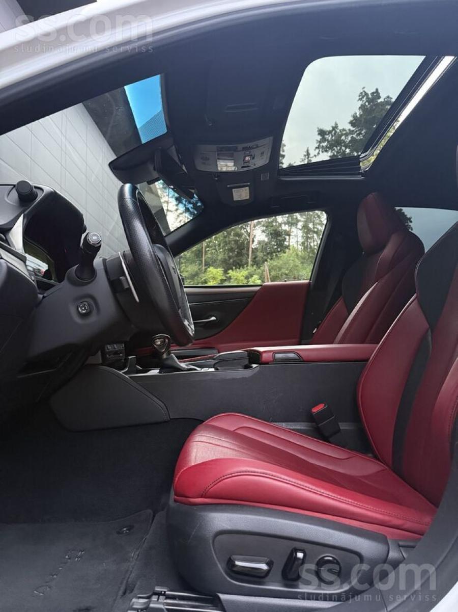 Balts Lexus ES 2019 Rīga, ar dzinēja tilpumu 2.50 L un nobraukumu 114 tūkst. km par 32000 €, foto 16 vietnē AUTOMOTO.COM.LV