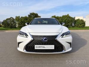 Balts Lexus ES 2019 Rīga, ar dzinēja tilpumu 2.50 L un nobraukumu 145 tūkst. km par 29500 €, foto  vietnē AUTOMOTO.COM.LV