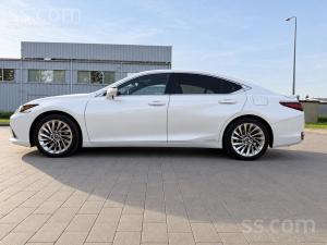 Белый Лексус ЕС 2019 в Рига, объемом двигателя 2.50 л и пробегом 145 тыс. км за 29500 €, фото 4 на AUTOMOTO.COM.LV