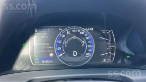 White Lexus ES 2020 in Riga, with an engine capacity of 2.50 L and mileage of 80 thousand km for 31500 €, photo 7 on AUTOMOTO.COM.LV