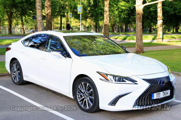 Balts Lexus ES 2021 Tallina, ar dzinēja tilpumu 2.50 L un nobraukumu 99 tūkst. km par 34900 €, foto 2 vietnē AUTOMOTO.COM.LV