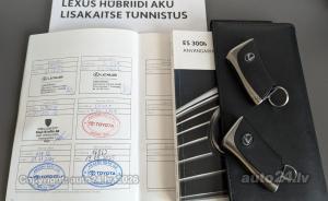White Lexus ES 2021 in Tallinn, with an engine capacity of 2.50 L and mileage of 99 thousand km for 34900 €, photo 19 on AUTOMOTO.COM.LV