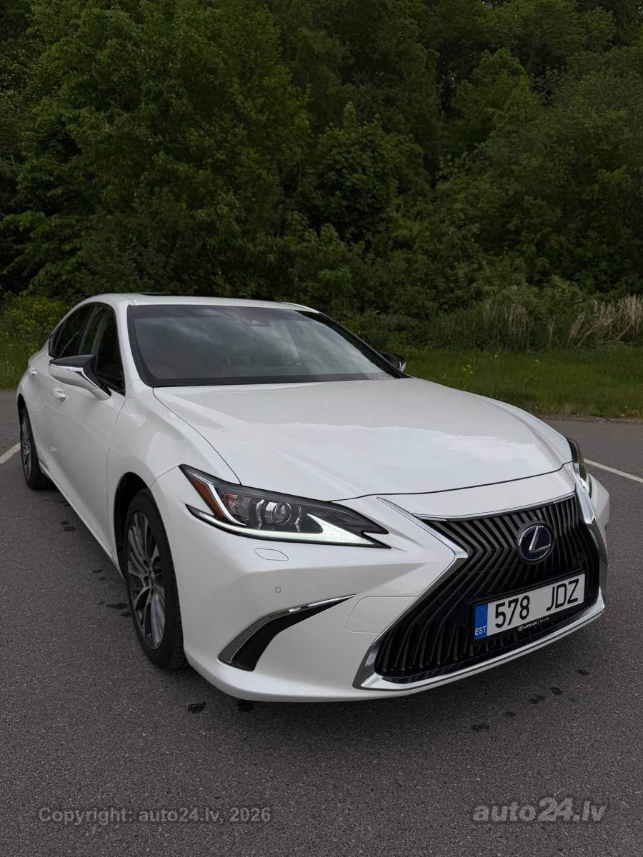 White Lexus ES 2021 in Tallinn, with an engine capacity of 2.50 L and mileage of 0 thousand km for 36000 €, photo 1 on AUTOMOTO.COM.LV