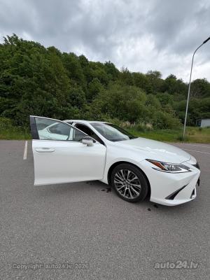 White Lexus ES 2021 in Tallinn, with an engine capacity of 2.50 L and mileage of 0 thousand km for 36000 €, photo 10 on AUTOMOTO.COM.LV