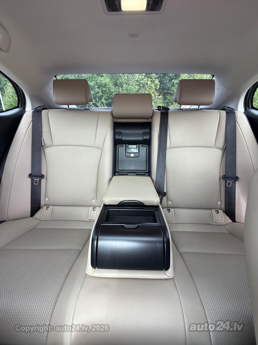 White Lexus ES 2021 in Tallinn, with an engine capacity of 2.50 L and mileage of 0 thousand km for 36000 €, photo 11 on AUTOMOTO.COM.LV