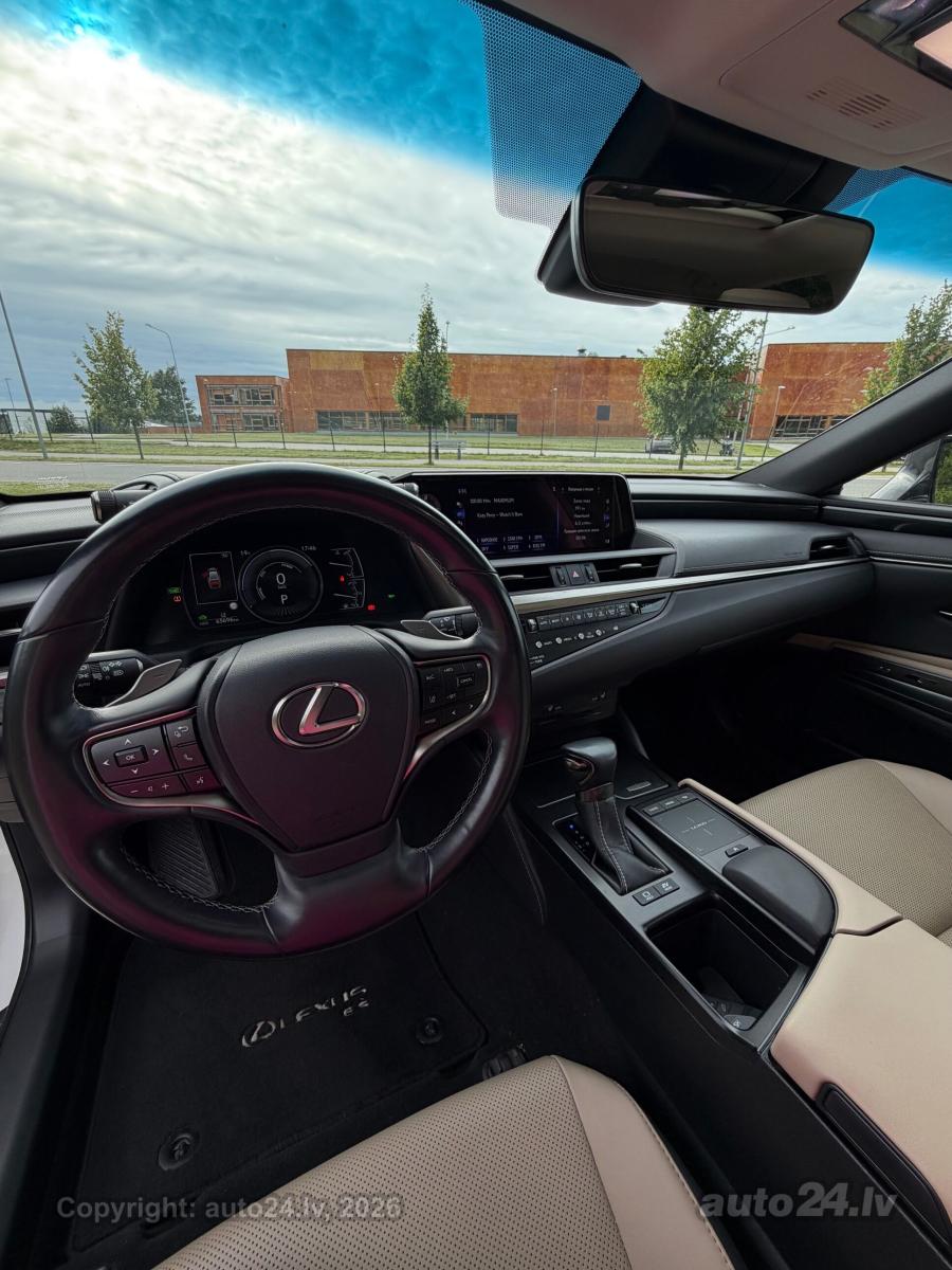 White Lexus ES 2021 in Tallinn, with an engine capacity of 2.50 L and mileage of 0 thousand km for 36000 €, photo 12 on AUTOMOTO.COM.LV