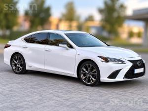 White Lexus ES 2021 in Jurmala, with an engine capacity of 2.50 L and mileage of 70 thousand km for 36000 €, photo 3 on AUTOMOTO.COM.LV