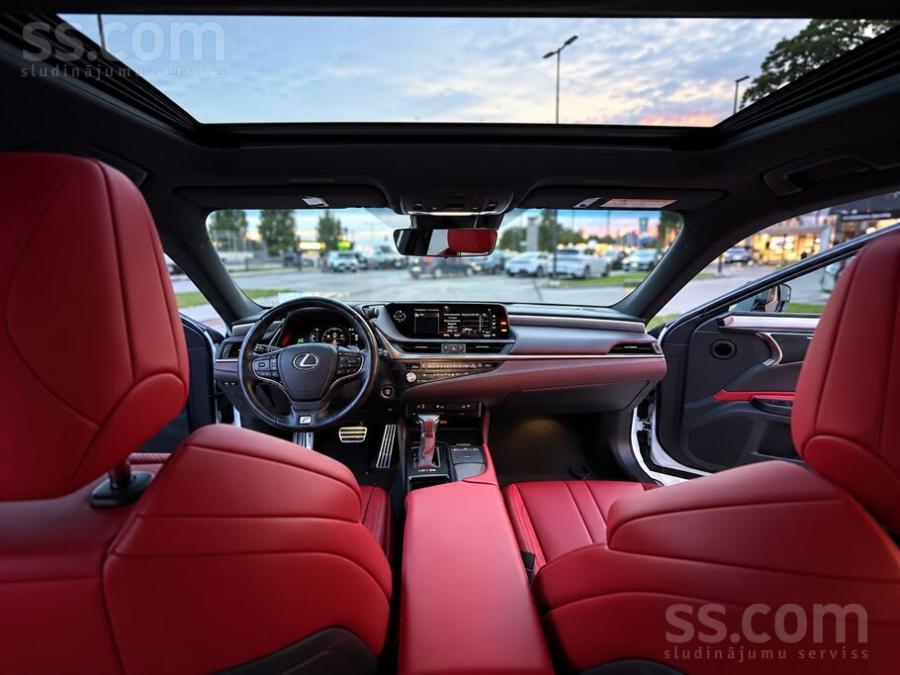 White Lexus ES 2021 in Jurmala, with an engine capacity of 2.50 L and mileage of 70 thousand km for 36000 €, photo 9 on AUTOMOTO.COM.LV