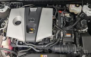 White Lexus ES 2021 in Tallinn, with an engine capacity of 2.50 L and mileage of 99 thousand km for 32900 €, photo 10 on AUTOMOTO.COM.LV